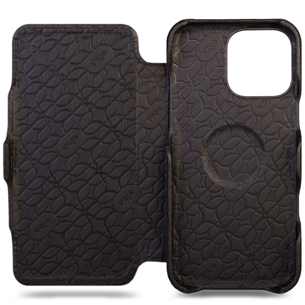 The iPhone 16 Pro Max folio leather case handcrafted in Buenos Aires - Vaja